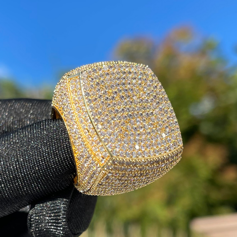 Collections – Icey Pyramid
